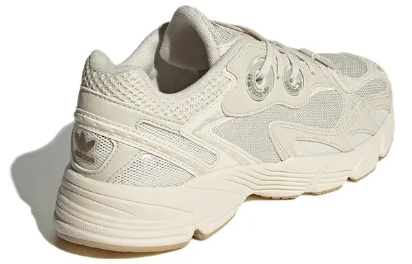 Adidas Originals Astir Sneakers - Cream