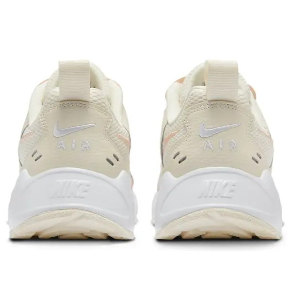 Nike Heights Sneakers