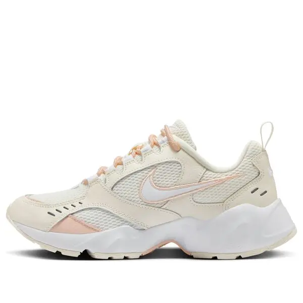 Nike Heights Sneakers - White/pink