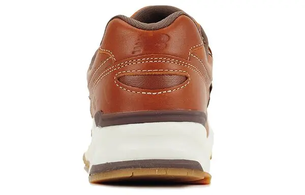 NEW BALANCE 999 Sneakers - Brown