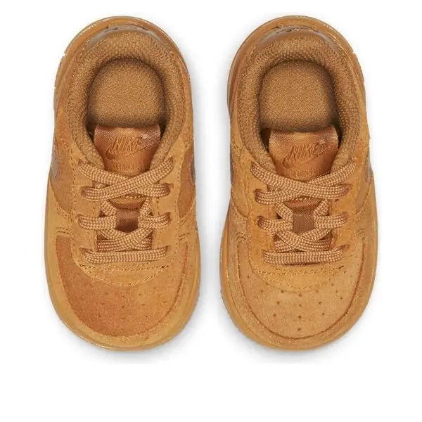 Nike Force 1 Lv8 3 Low Top Sneakers