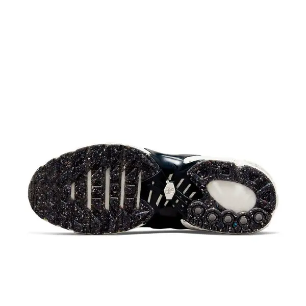 Nike Max Terrascape Plus Sneakers - Black/white
