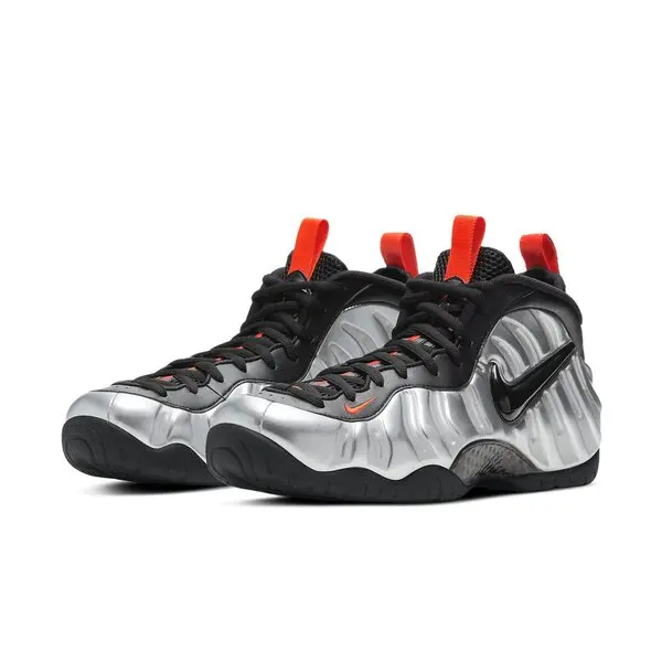 Nike Foamposite Pro "halloween 2020" Sneakers - Flat Silver/black/electro Orange