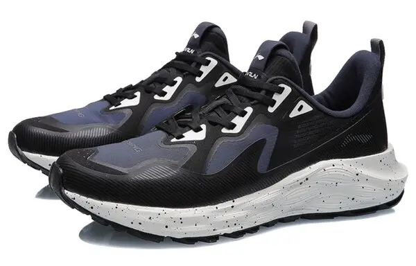 LI-NING Protective Cloud Sneakers