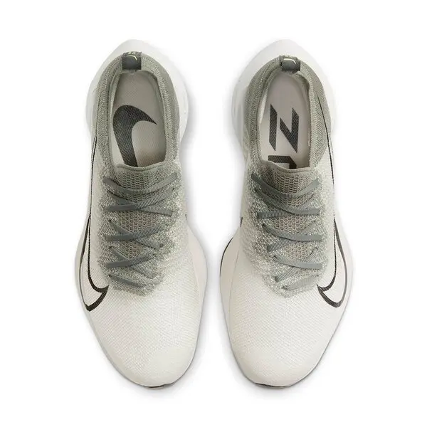 Nike Zoom Tempo Next% Fk Sneakers