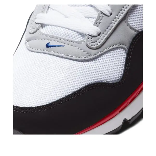 Nike Max Correlate Sneakers