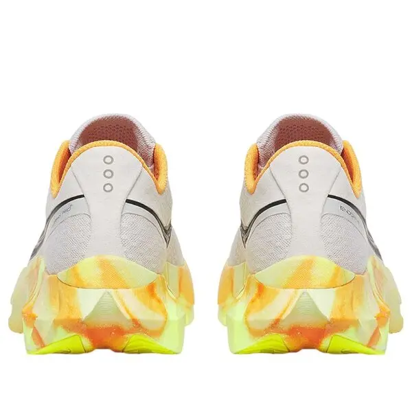 Saucony Endorphin Pro 4 Sneakers - Fog/peel