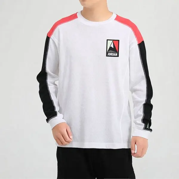 JORDAN Long Sleeve Graphic Shirt