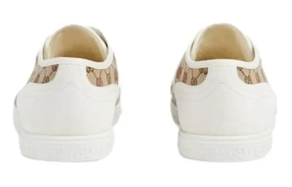 Gucci Gg Canvas Low Top Sneakers