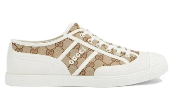 Gucci Gg Canvas Low Top Sneakers