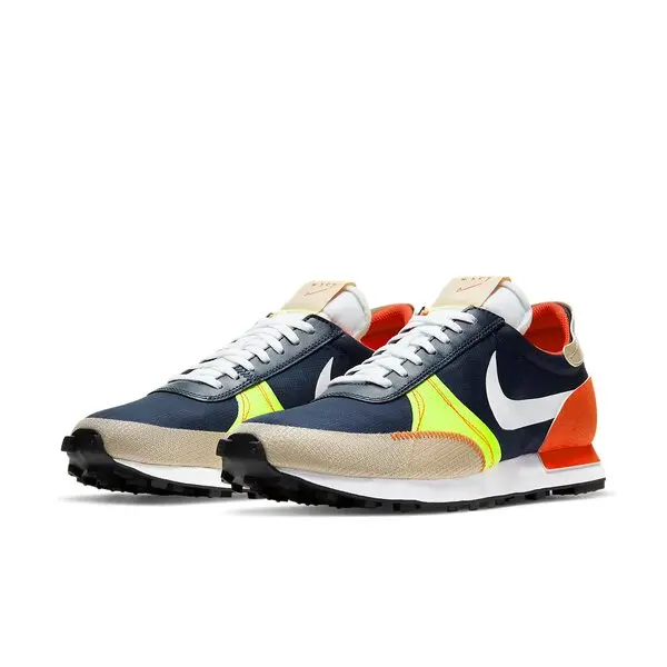 Nike Daybreak Type Se Sneakers