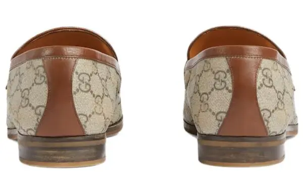 Gucci Loafer With Horsebit Detailing - Beige