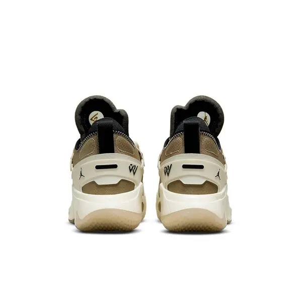 JORDAN Why Not Zer0.5 'family' High Top Sneakers - Brown