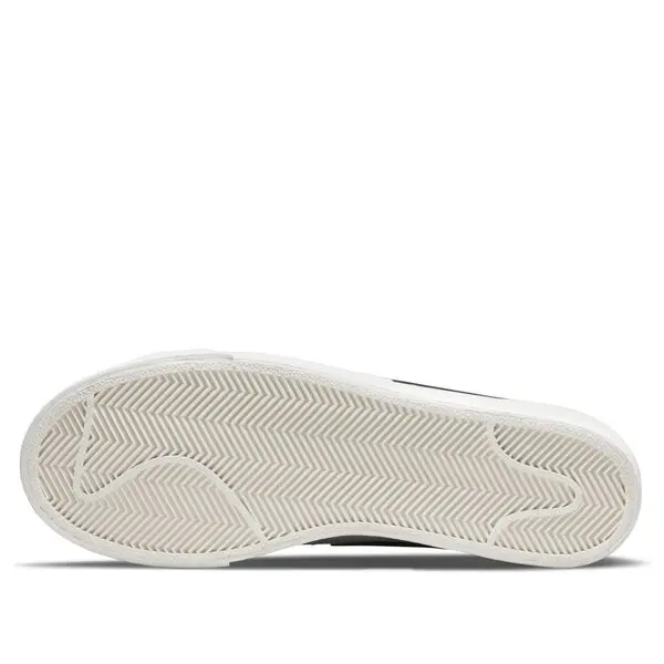 Nike Blazer Low Platform Sneakers - White/black/sail