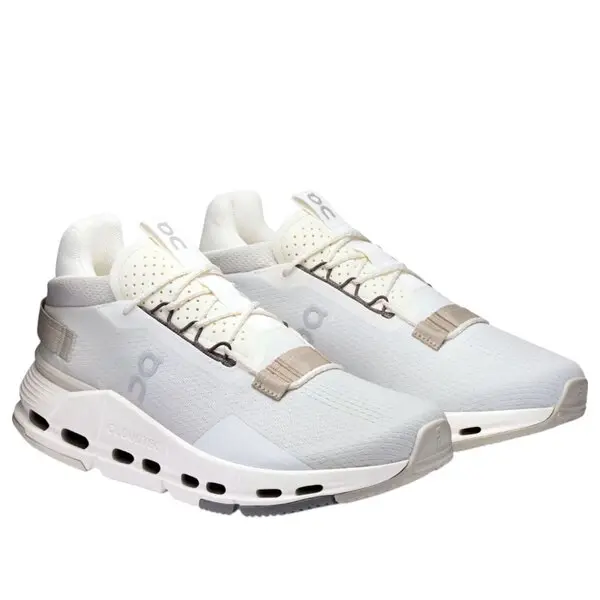 On Cloudnova 2 Sneakers - Ice/sand