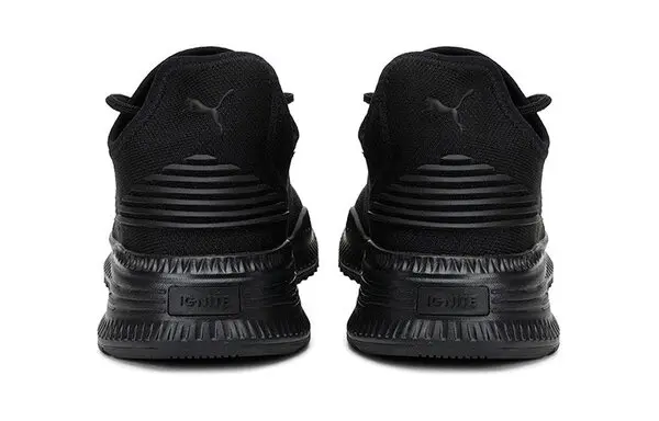 PUMA Avid Evoknit Low Top Sneakers