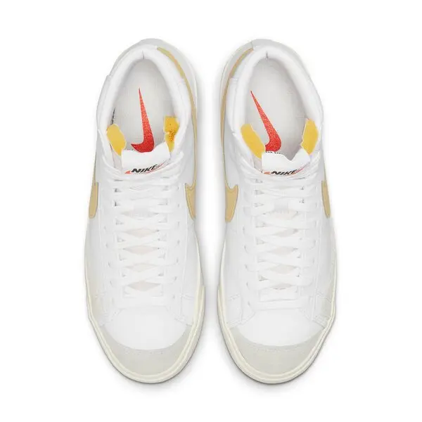 Nike Blazer '77 Vintage Mid - Light Orange