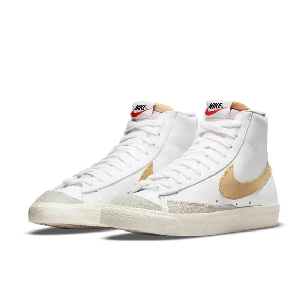 Nike Blazer '77 Vintage Mid - Light Orange