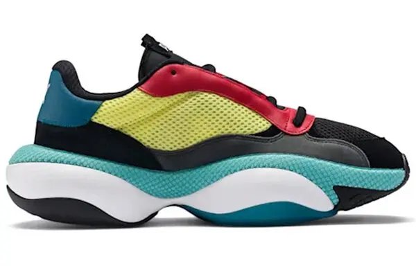 PUMA Alteration Kurve Sneakers