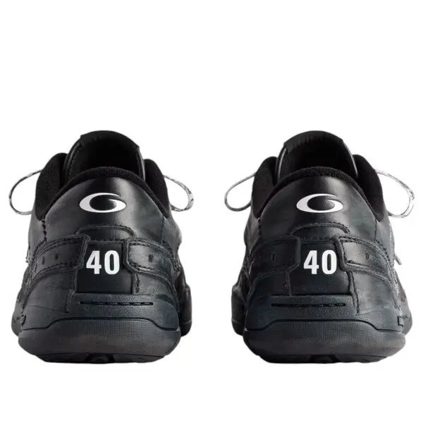 Balenciaga Hamptons Worn-out Sneakers - Black
