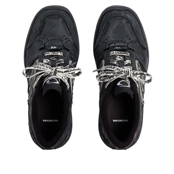 Balenciaga Hamptons Worn-out Sneakers - Black