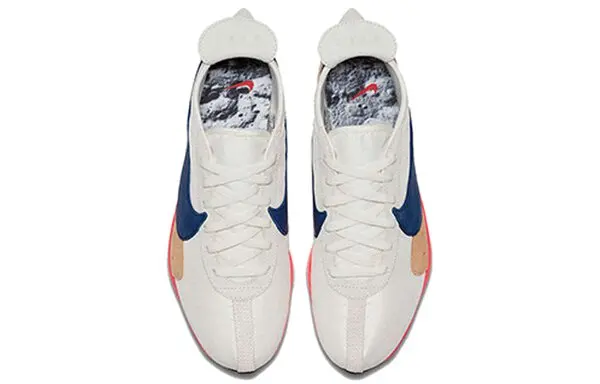 Nike Moon Racer Qs Sneakers - White/blue/brown