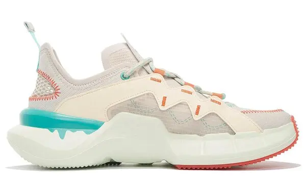 LI-NING Wade Essence 2.3 Lite Low Top Sneakers