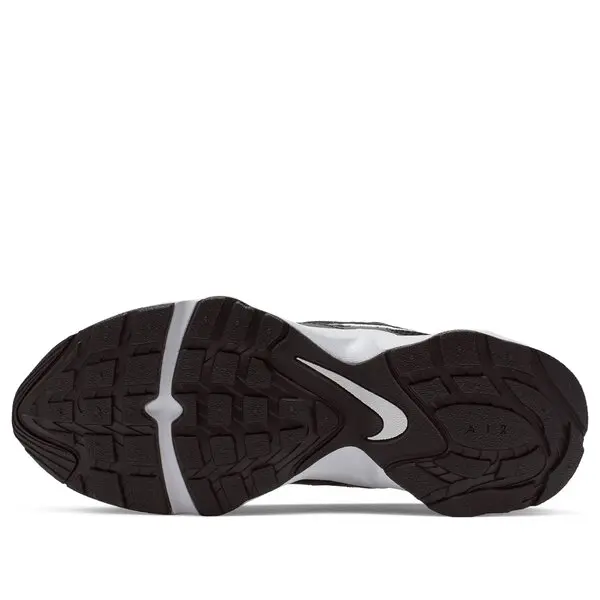 Nike Heights Sneakers