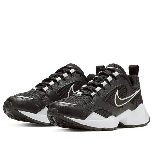 Nike Heights Sneakers - Black