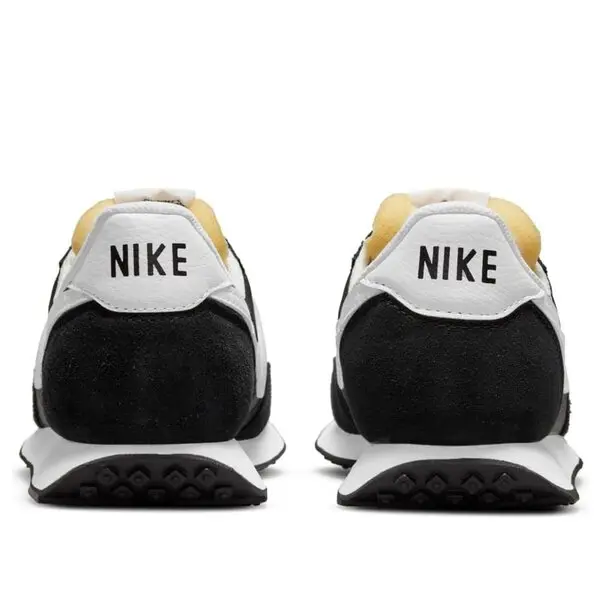 Nike Waffle Trainer 2 Sneakers - Black/white