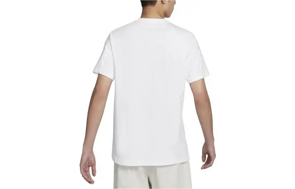 Nike Graphic T-shirt