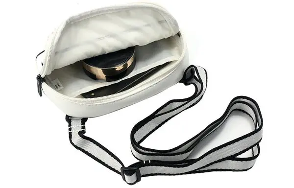 PUMA Crossbody Bag With Logo Detail - White/black