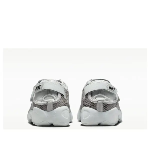 Nike Rift Snakeskin Sneakers - Photon Dust/black