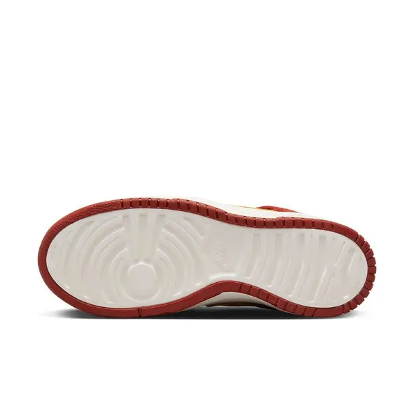 Nike Dunk High Up Sneakers - Red/brown