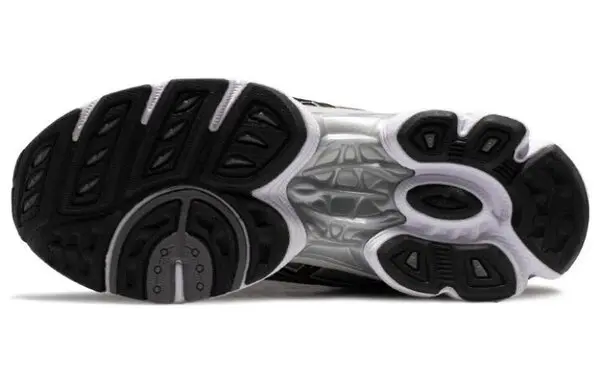 Asics Gel-nimbus Sneakers - Graphite Grey/pure Silver