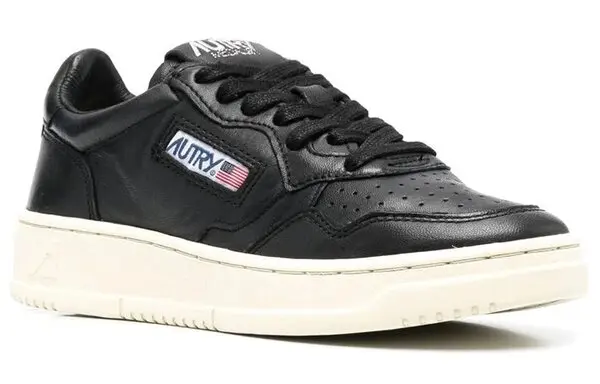 AUTRY Medalist Low Goat Skin Sneakers - Black