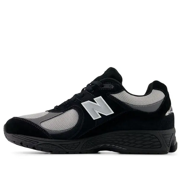 NEW BALANCE 2002r Sneakers - Grey/black