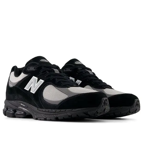 NEW BALANCE 2002r Sneakers - Grey/black