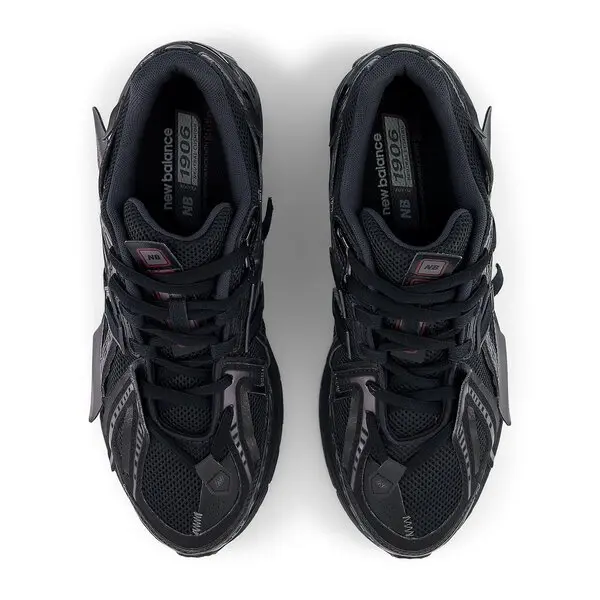 NEW BALANCE 1906a "black Silver Metallic" Sneakers - Black/grey