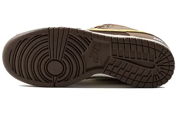 Nike X Undefeated Dunk Low Sp 'canteen - Brown