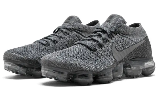Nike Vapormax Low Top Sneakers