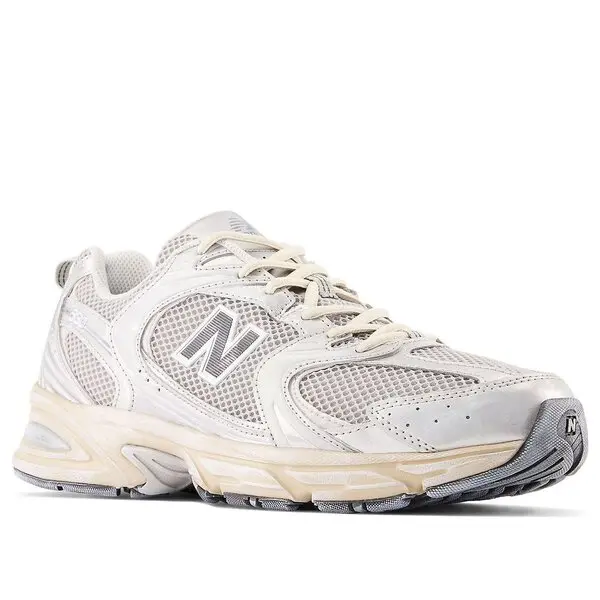 NEW BALANCE 530 Sneakers - Silver