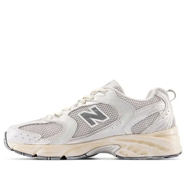 NEW BALANCE 530 Sneakers - Silver