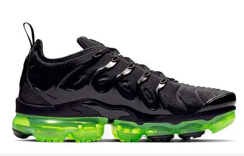 Nike Vapormax Plus Sneakers