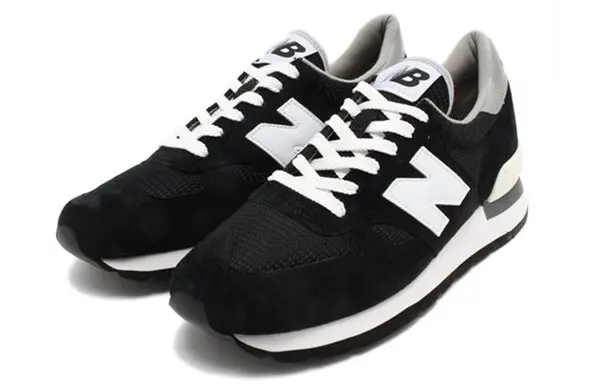 NEW BALANCE 990v1 Athletic Sneakers - Black/white
