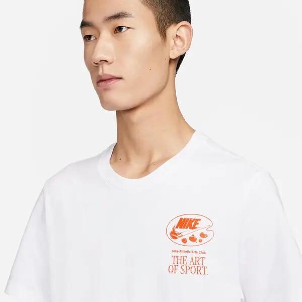 Nike T-shirt