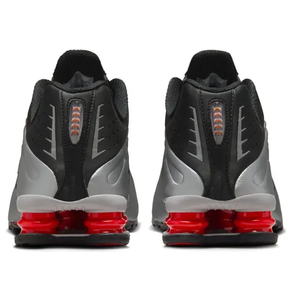 Nike Shox R4 Retro "og" Sneakers - Black/metallic Silver/max Orange