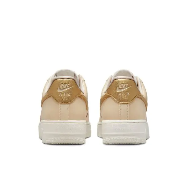 Nike Force 1 '07 Essential Sneakers