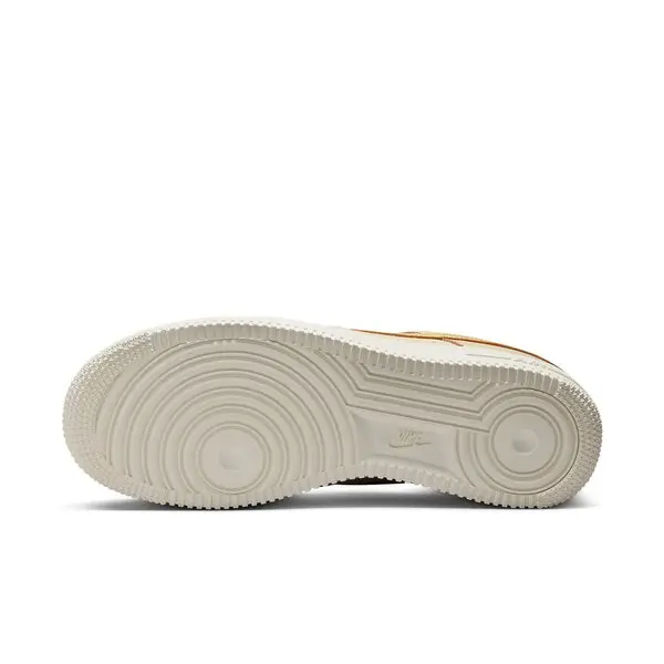 Nike Force 1 '07 Essential Sneakers
