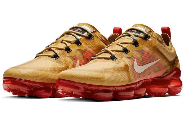 Nike Vapormax 2019 Sneakers - Gold/red